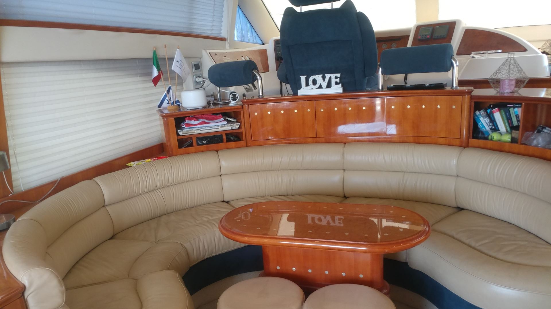 Azimut 58 • Azimut Yachts