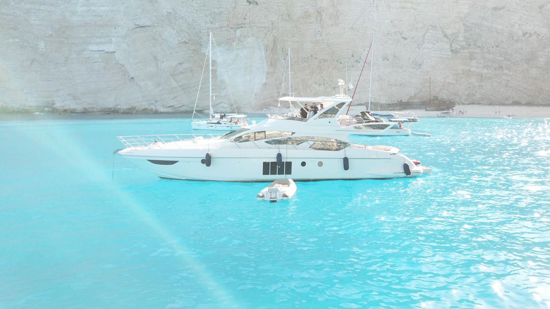 Azimut 64 • Azimut Yachts