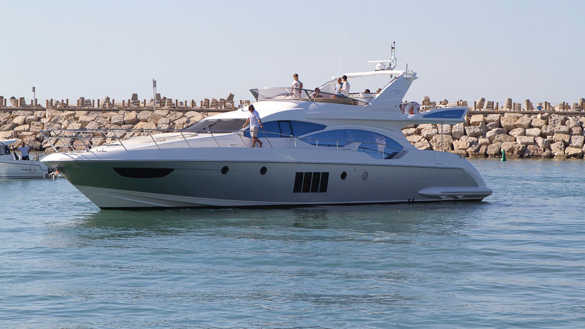 Azimut 70 • Azimut Yachts