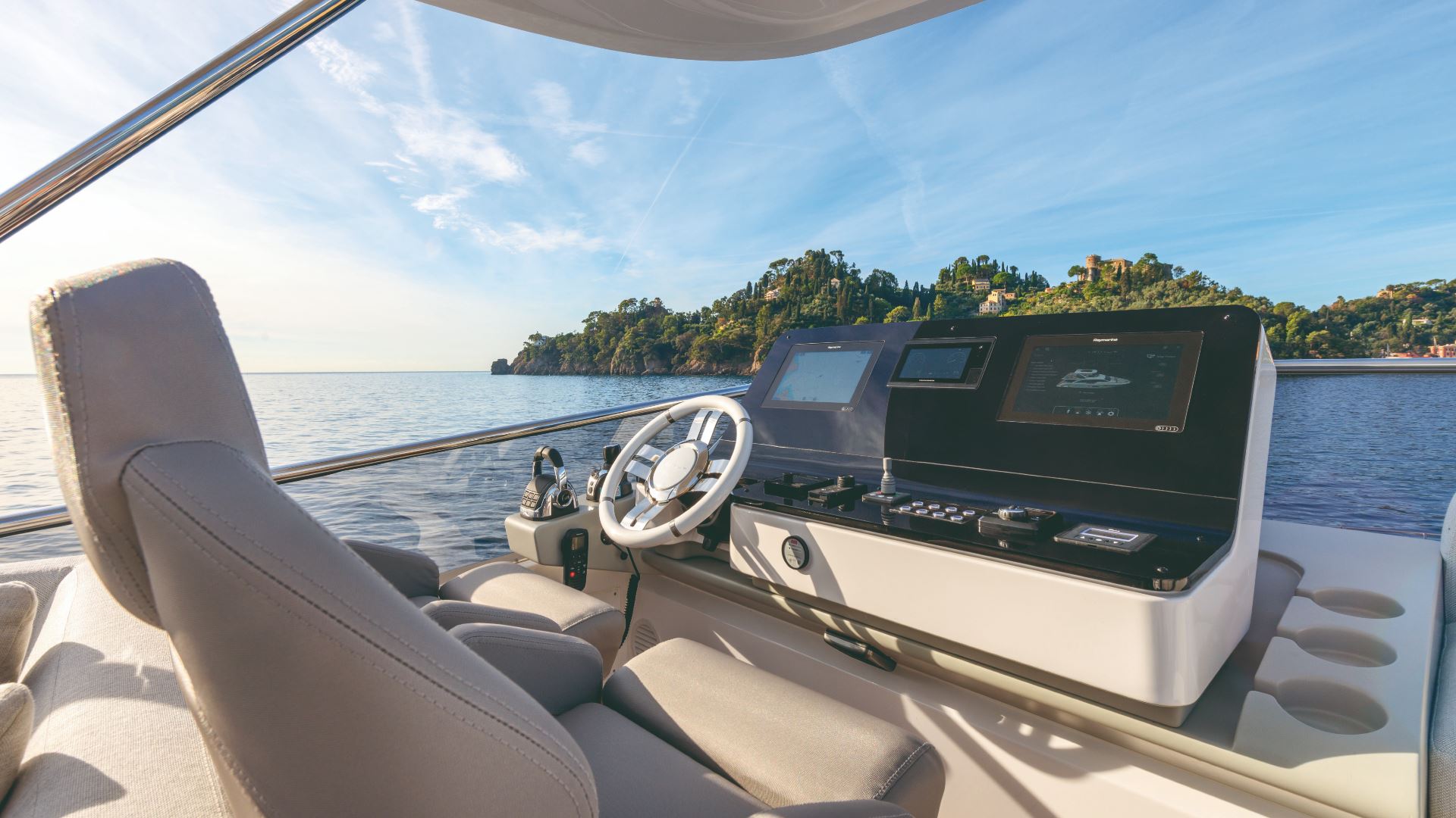 AZIMUT 60FLY • Azimut Yachts