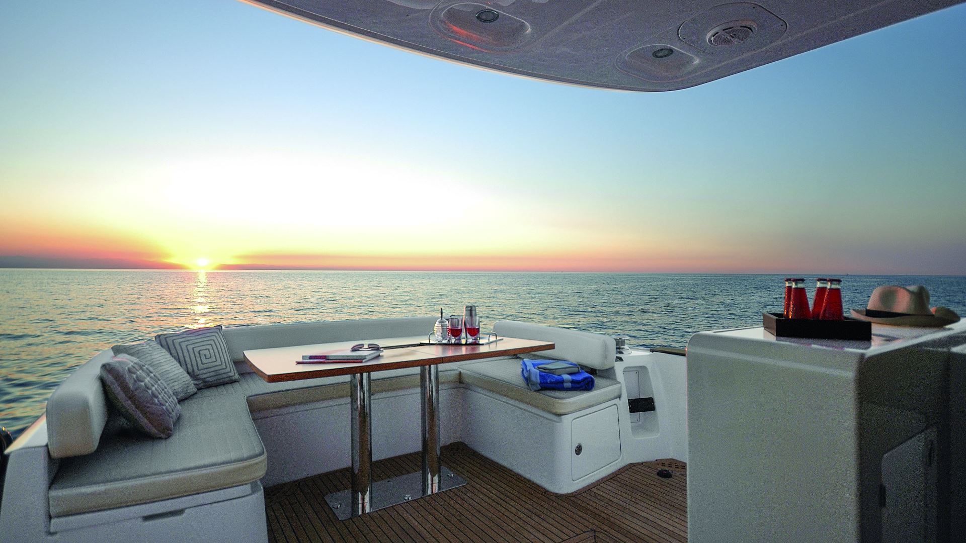 Azimut Magellano 53 • Azimut Yachts