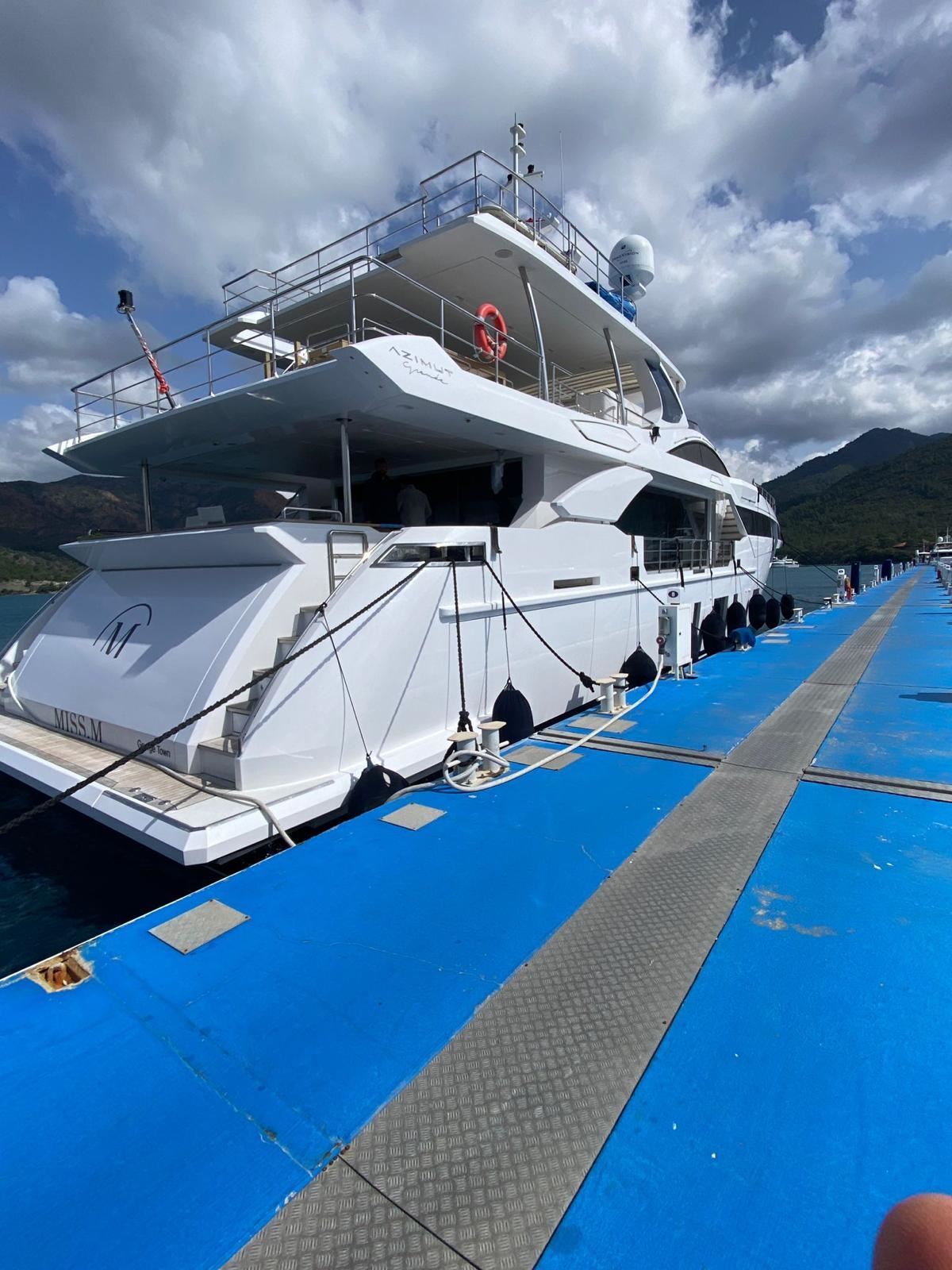 Azimut Grande 35 Metri MISS M • Azimut Yachts