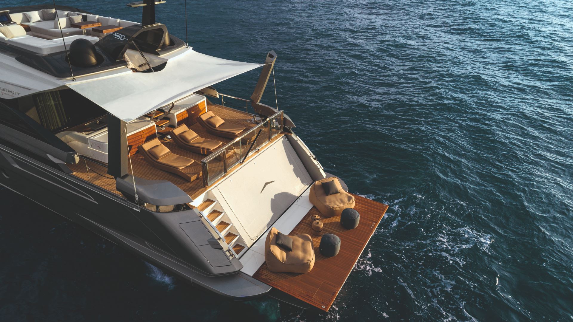 Azimut Grande S 10 • Azimut Yachts