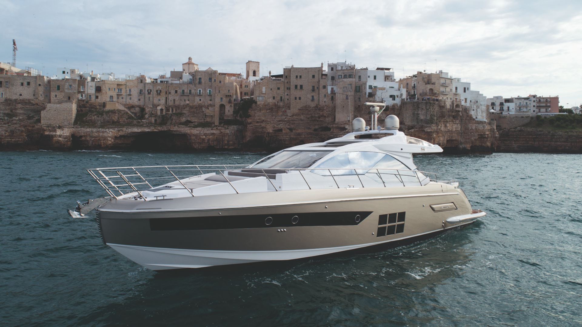 Azimut S6 • Azimut Yachts