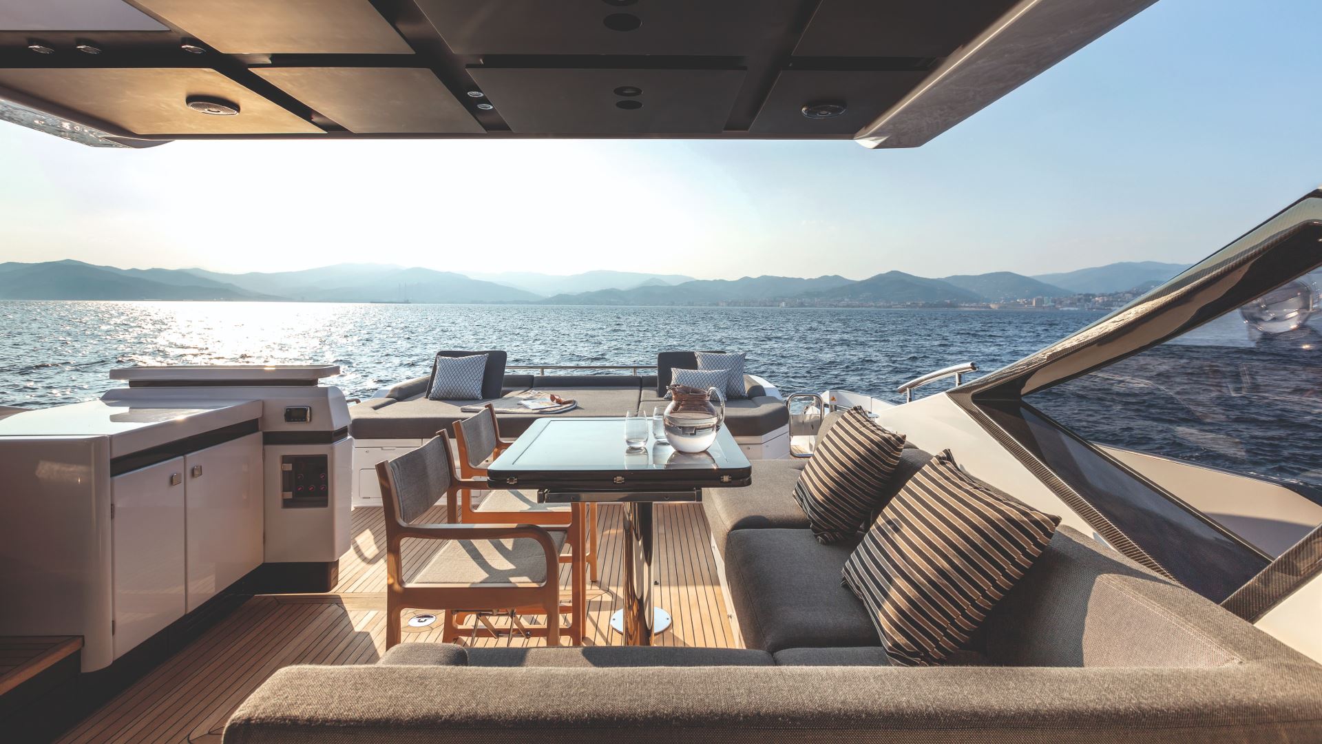 Azimut S7 • Azimut Yachts