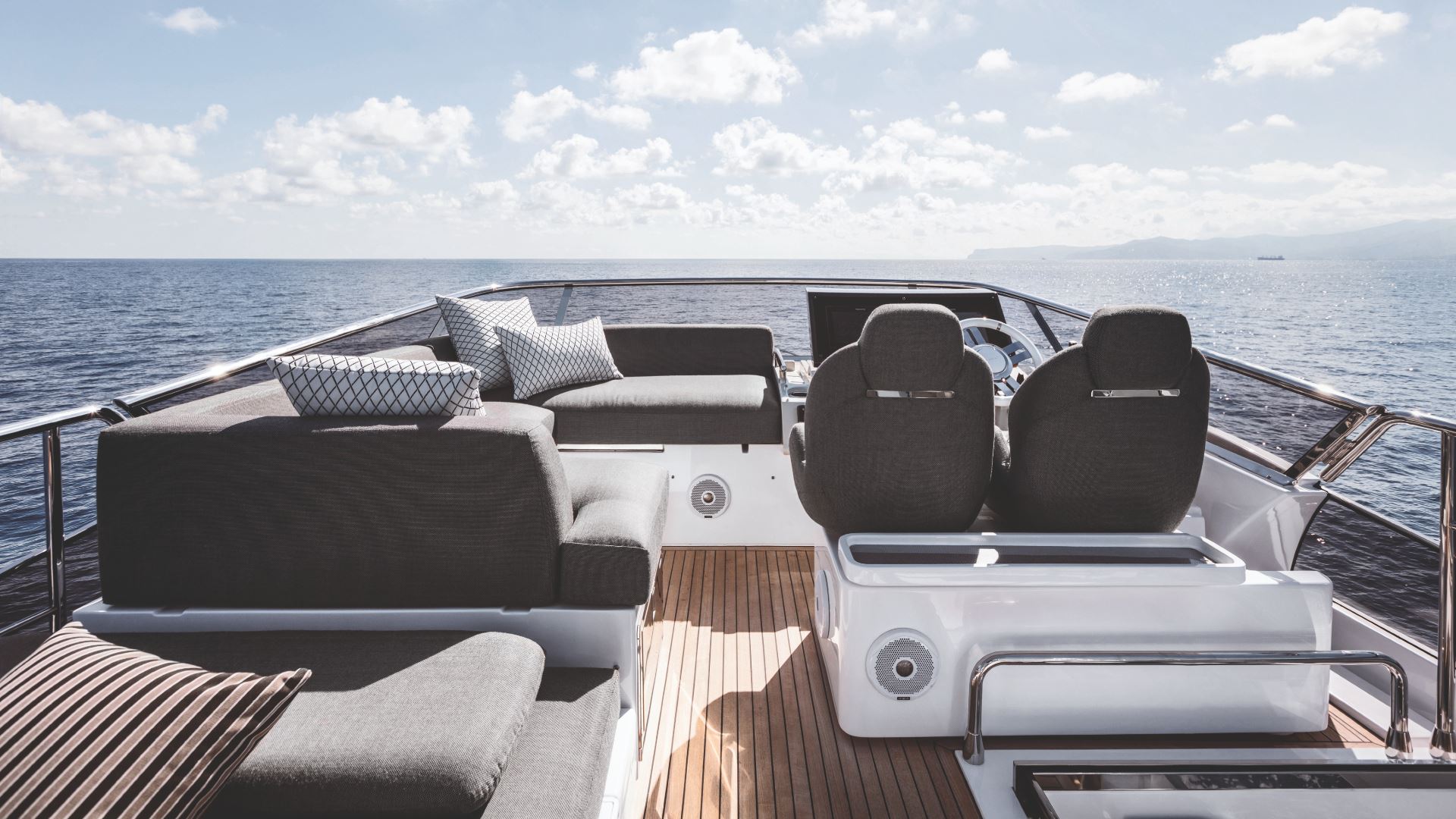 Azimut S7 • Azimut Yachts